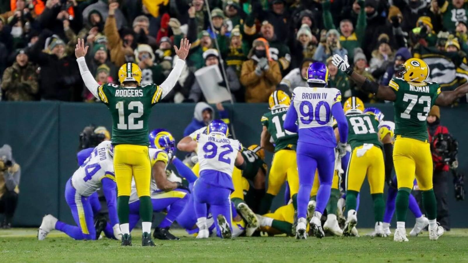 Packers Beat Rams, Keep Playoff Hopes Alive | Yardbarker Packers Beat Rams, Keep Playoff Hopes Alive | Yardbarker