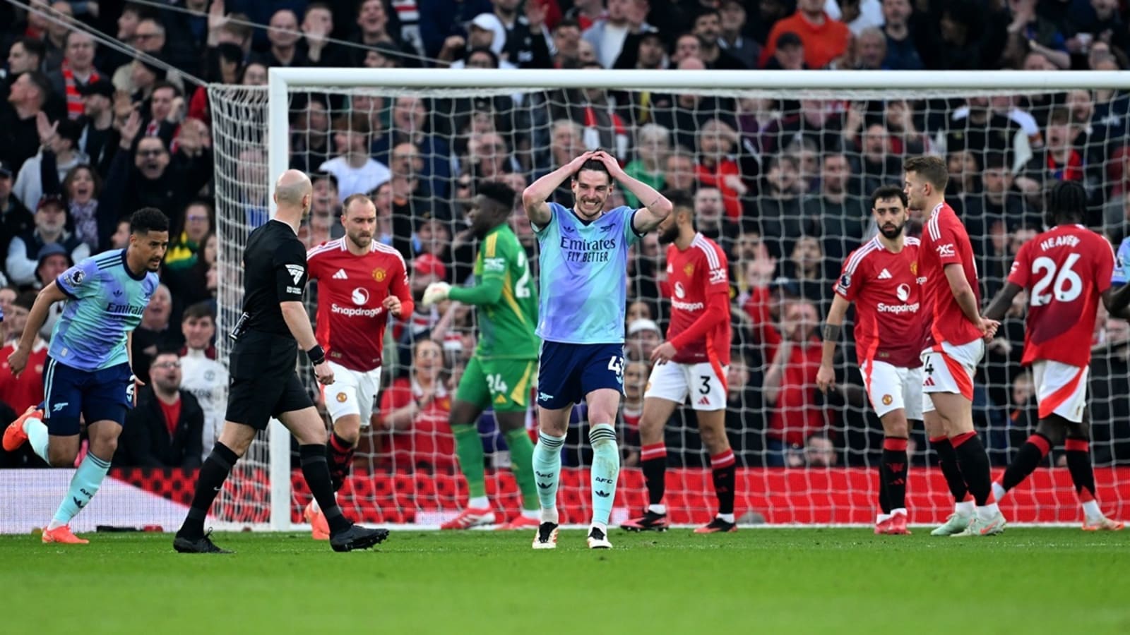 Roy Keane gives his reaction to Arsenal’s draw with Man Utd | Yardbarker Roy Keane gives his reaction to Arsenal’s draw with Man Utd | Yardbarker