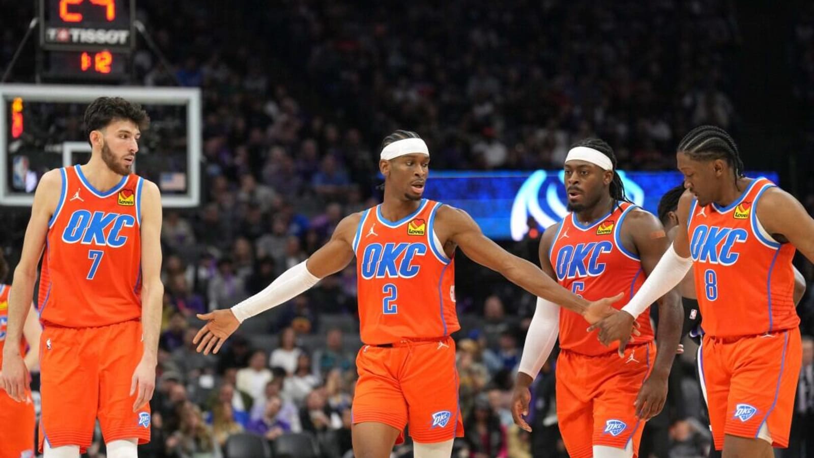 Shai Gilgeous-Alexander Has Improved His Leadership Skills During MVP Campaign | Yardbarker