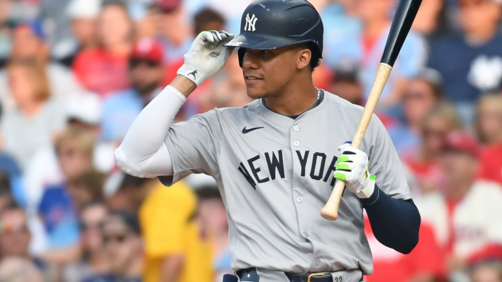 Yankees sending full contingency to meet with superstar free agent outfielder | Yardbarker