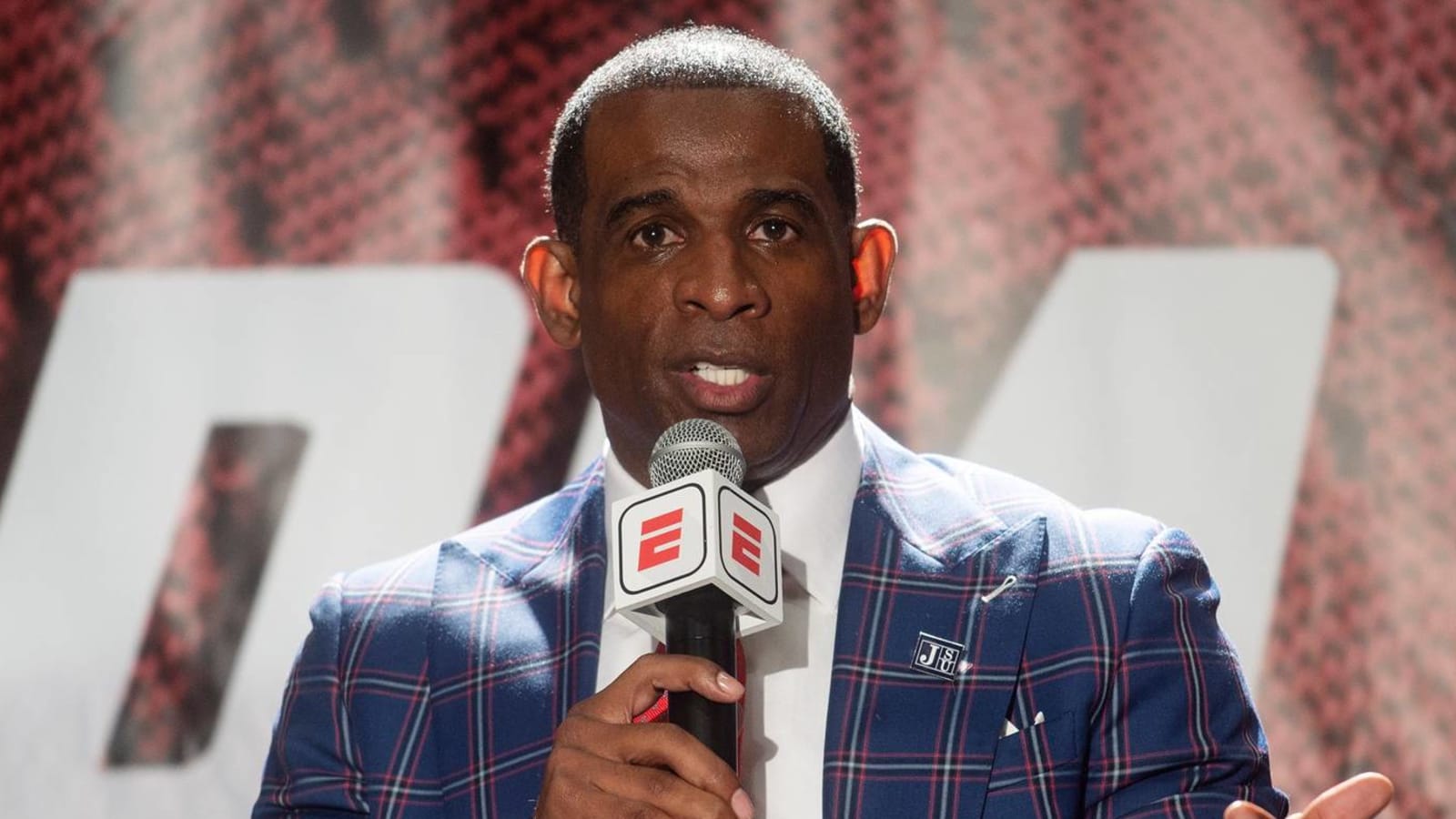 Sanders walks out of Media Day after being called ‘Deion’ | Yardbarker