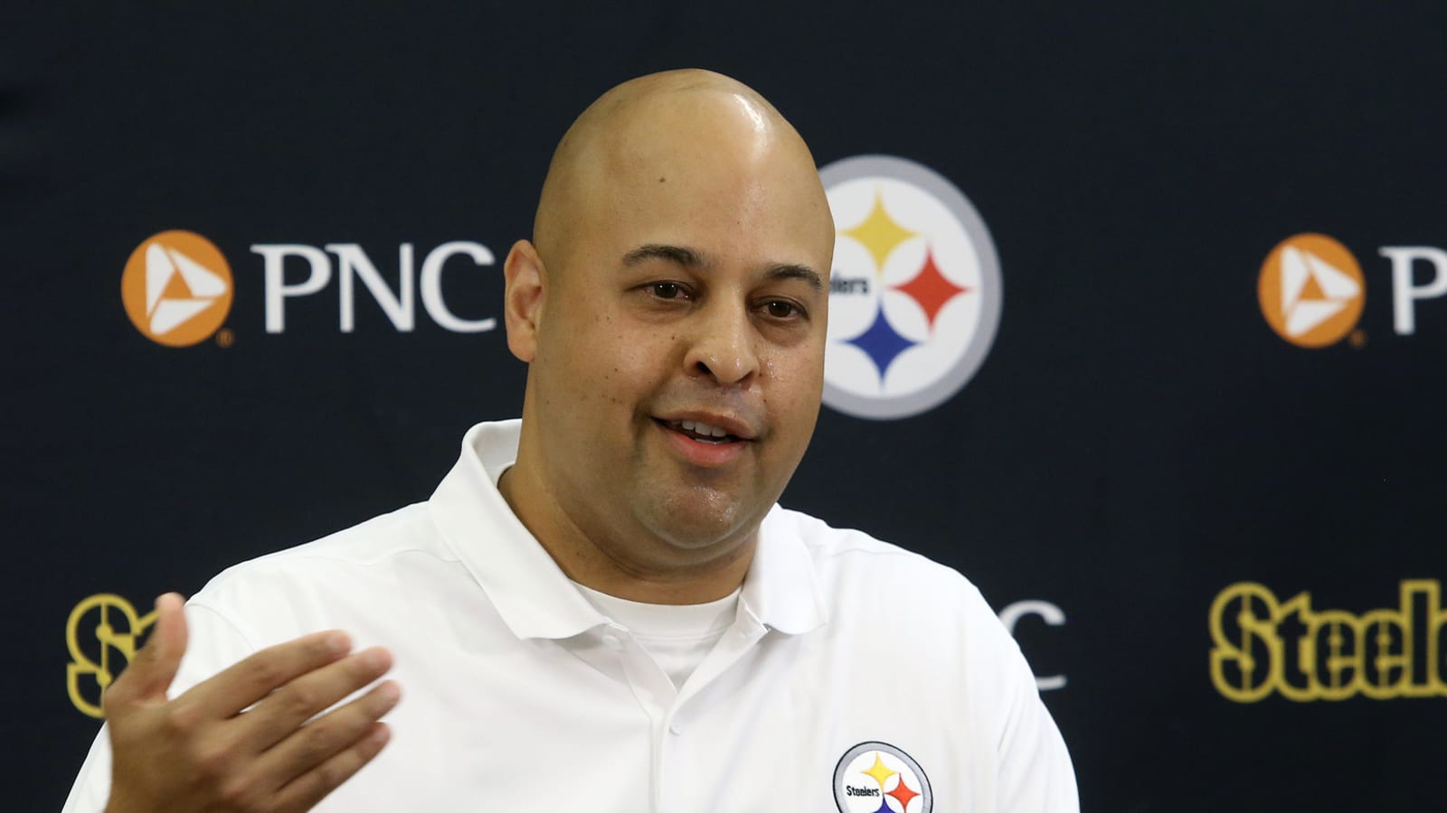 GM Omar Khan 'wouldn't have believed' Steelers' new-look QB room | Yardbarker