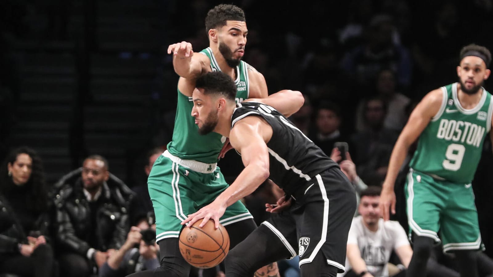 Watch Ben Simmons Passes Up Easy Layup Vs Celtics Yardbarker