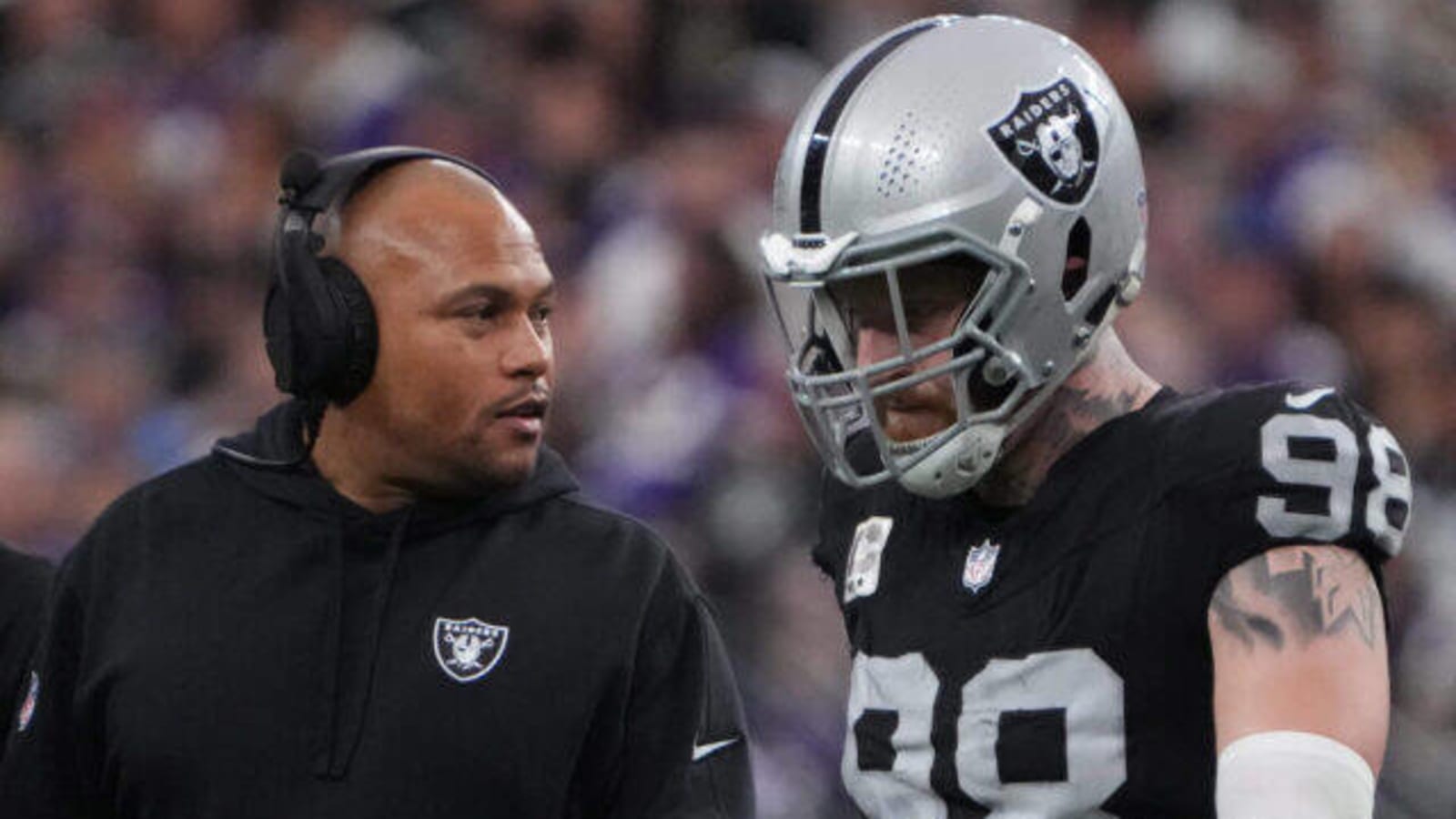 Maxx Crosby Told Mark Davis He Wants Antonio Pierce, Champ Kelly To Remain With Raiders | Yardbarker