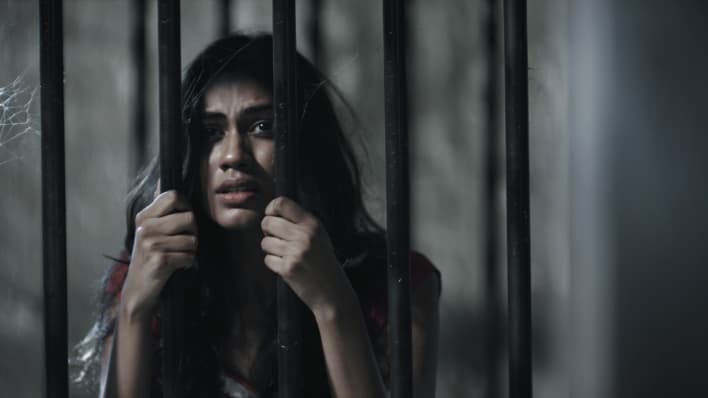 Watch Undekhi Web Series Online - All Episodes in Full HD only on SonyLIV