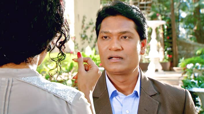 Watch CID Episode No. 647 TV Series Online - Gayab heere ka rahasya ...