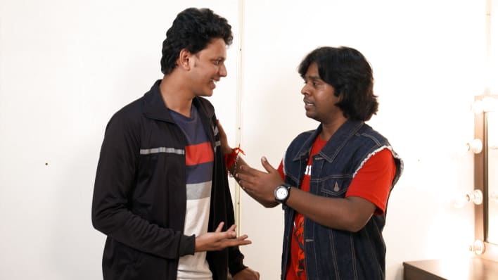 Watch Gossip Ani Barach Kahi Full Epsiodes Online - SonyLIV