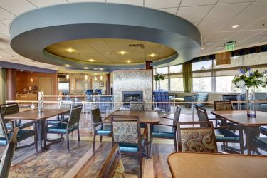 Van Duyn Center for Rehabilitation and Nursing | Syracuse, NY | Reviews ...