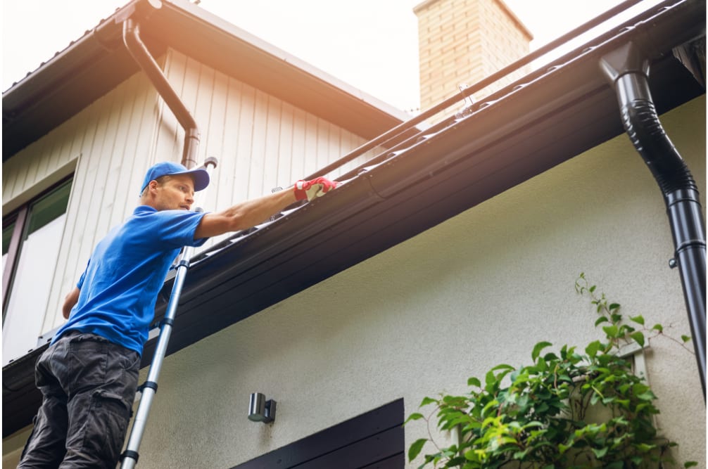 Are Your Gutters & Windows Ready For Spring? | A Votre Service!