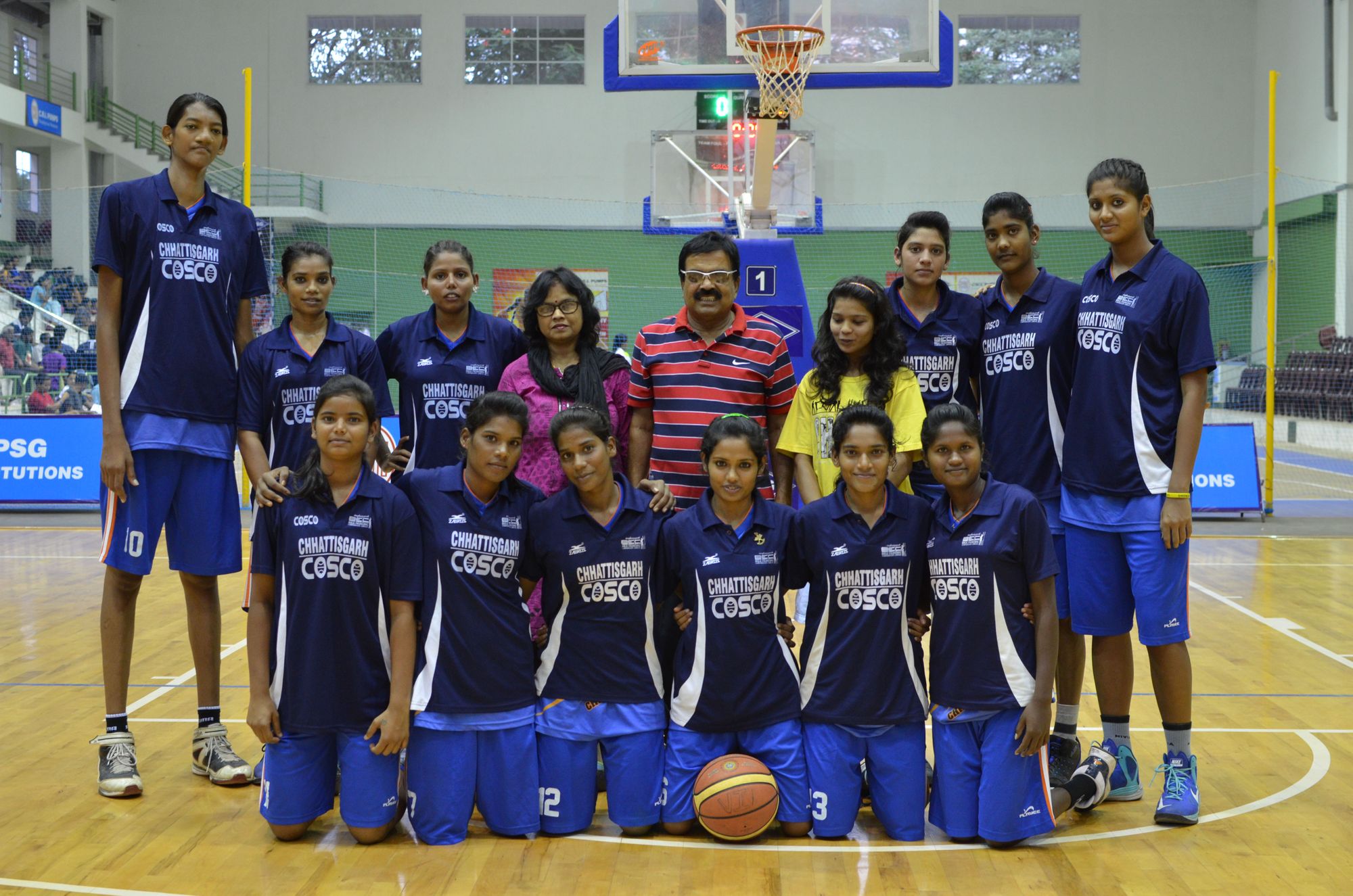 Poonam Chaturvedi Famous for Her Height, India’s Tallest Ever Women ...