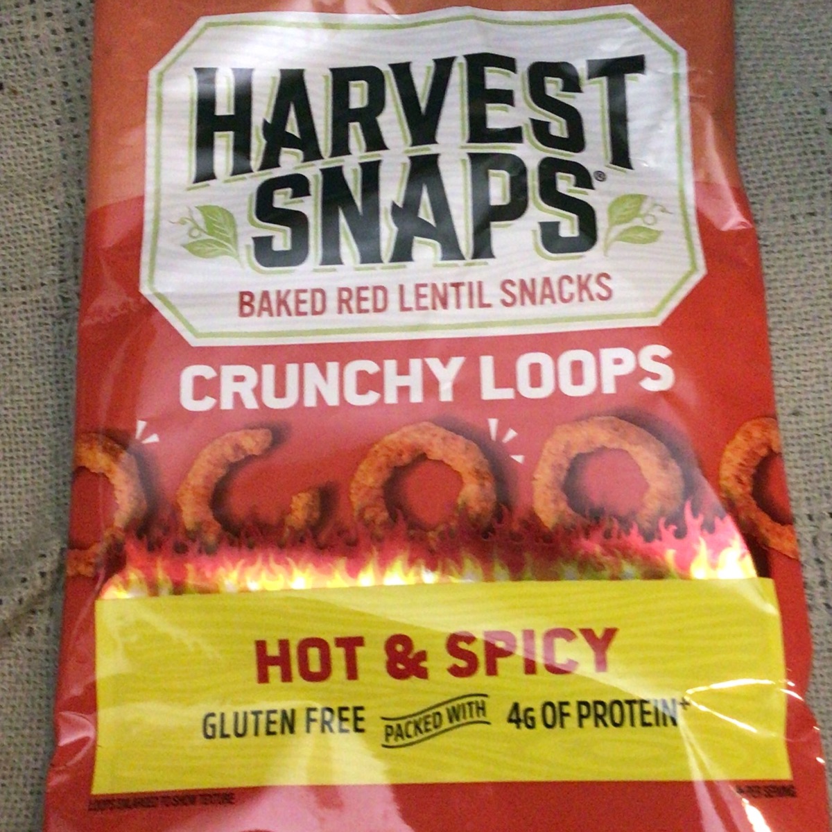Harvest Snaps Crunchy Loops Hot & Spicy Reviews | abillion