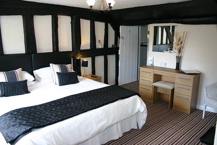 Traditional Inns & Pubs | Activity Superstore