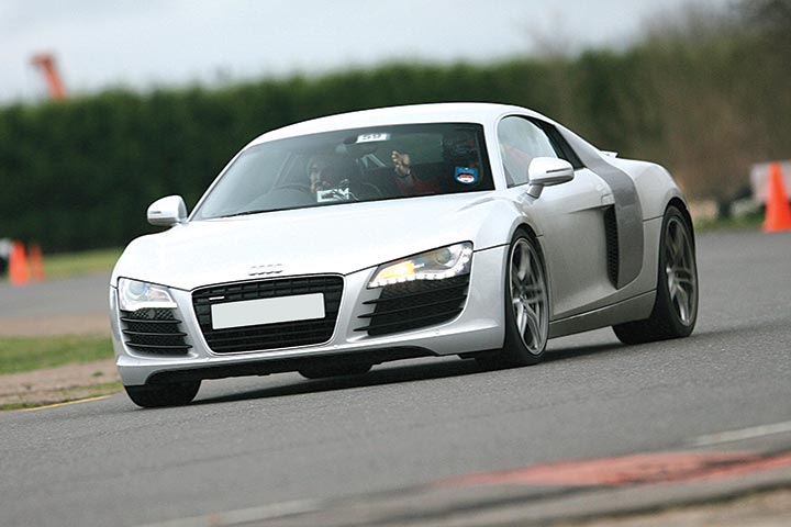 Nissan GTR & Audi R8 | Activity Superstore