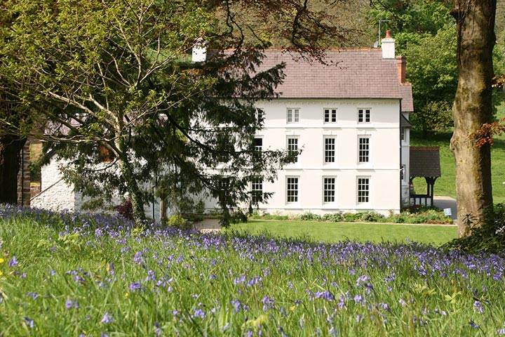 Relaxing Break in the Country | Activity Superstore