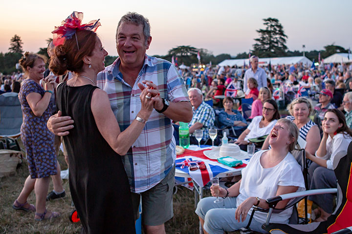 Outdoor Proms Concert for Two | Activity Superstore