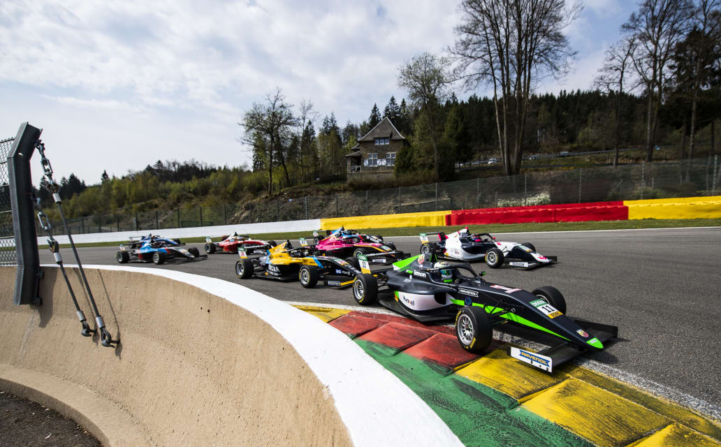 Kalender | ADAC Formel 4