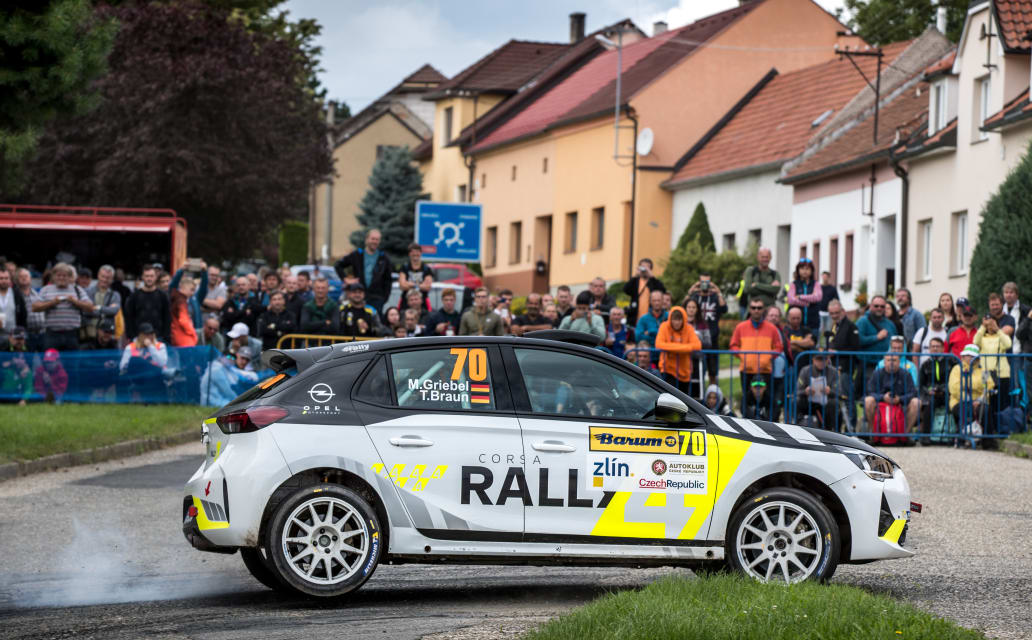 Mit dem Corsa Rally4 zur EM | ADAC Opel e-Rally Cup