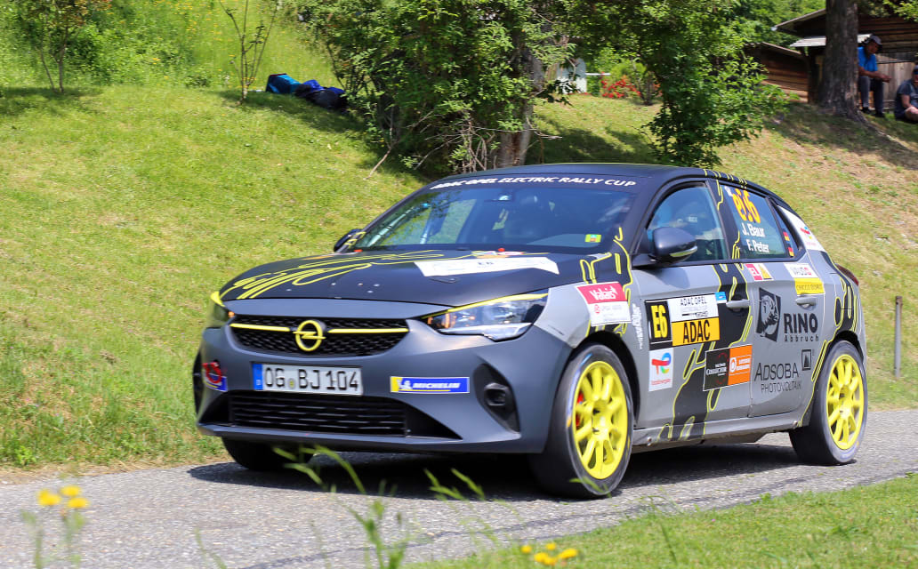 Weitere Premiere für den Opel Corsa Rally Electric | ADAC Opel e-Rally Cup