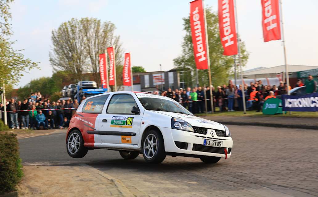 Rallyesport im Blut: Stephanie Zorn über Frauen im Cockpit | DRM