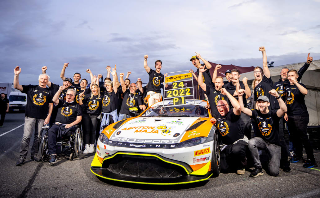 Mike David Ortmann/Hugo Sasse: Die Champions 2022 der ADAC GT4 Germany ...