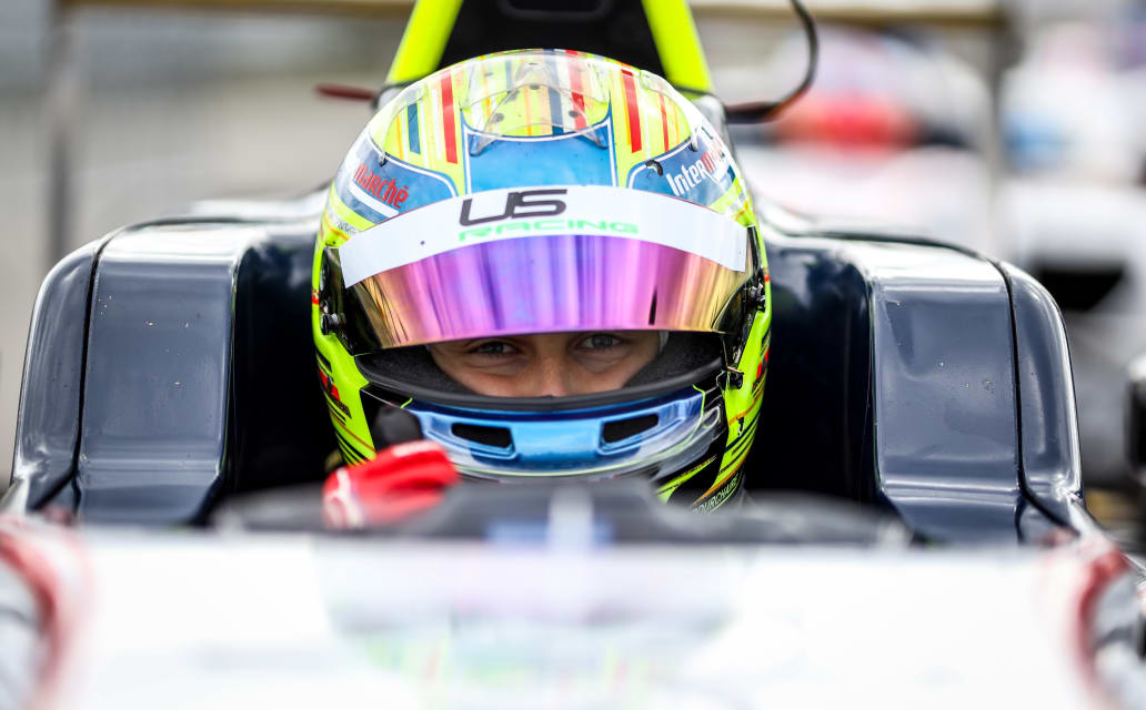 Former ADAC Formula 4 drivers in action at F1 test | ADAC Formel 4