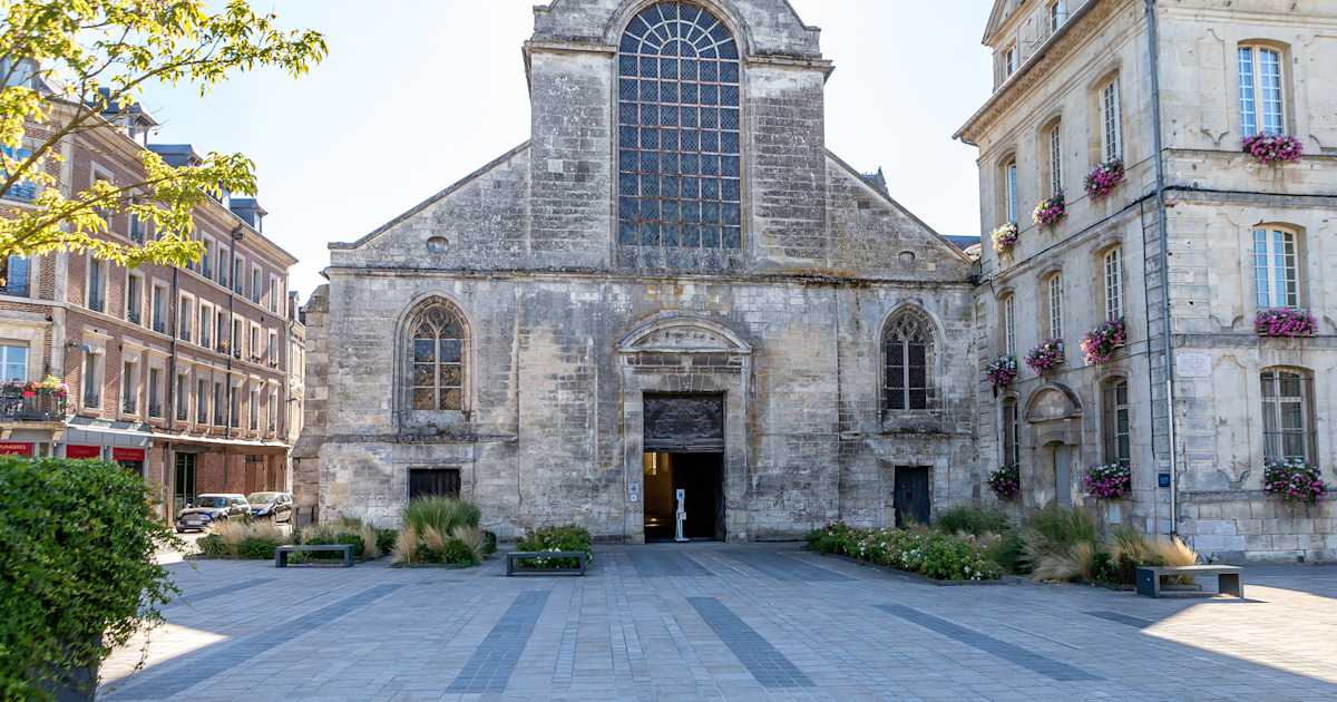 Notre-Dame de Bernay, Bernay: Infos, Preise und mehr | ADAC Maps