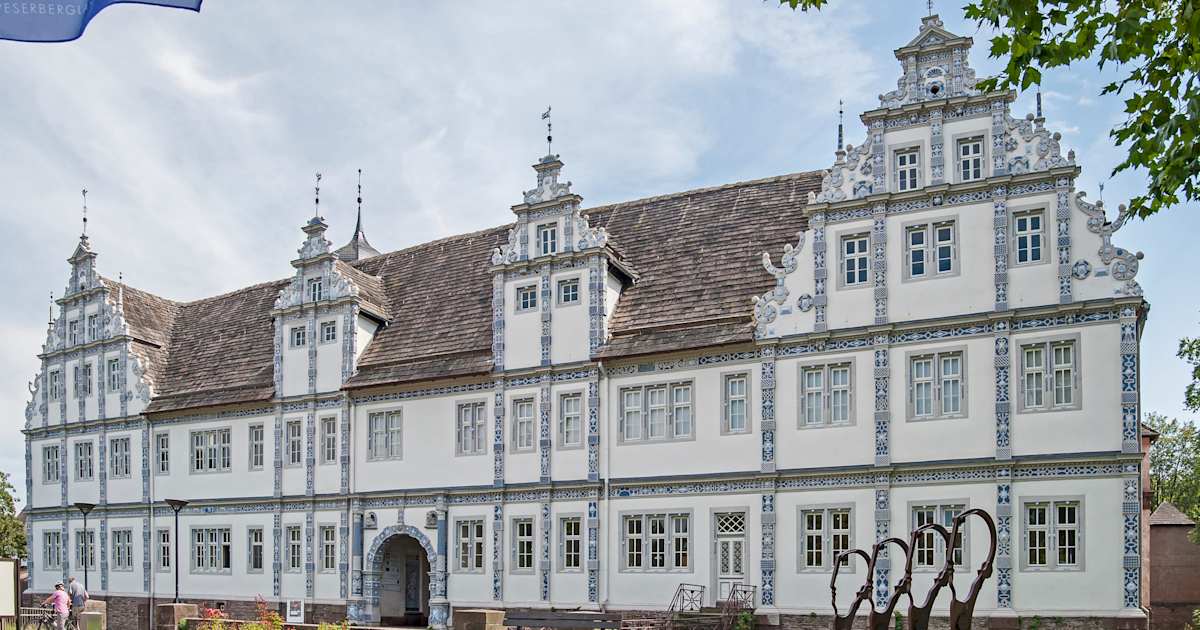 Schloss Bevern, Bevern: Infos, Preise und mehr | ADAC Maps