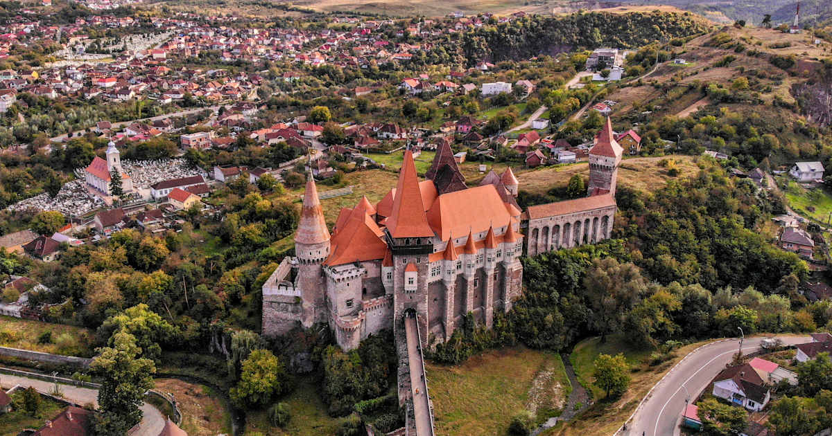 Hunedoara: Stadtplan, Tipps & Infos | ADAC Maps