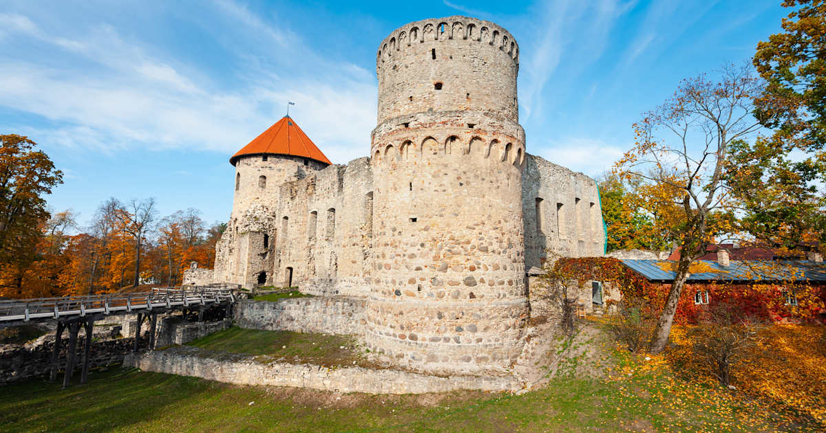 Tourismusinformation Cesis, Cēsis: Infos, Preise und mehr | ADAC Maps
