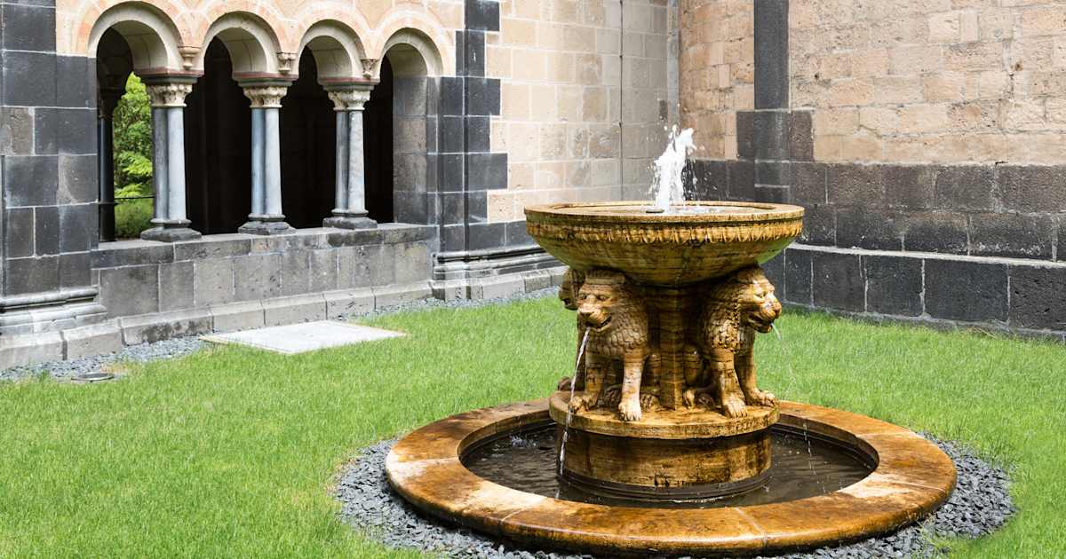 Maria Laach, Glees: Infos, Preise und mehr | ADAC Maps