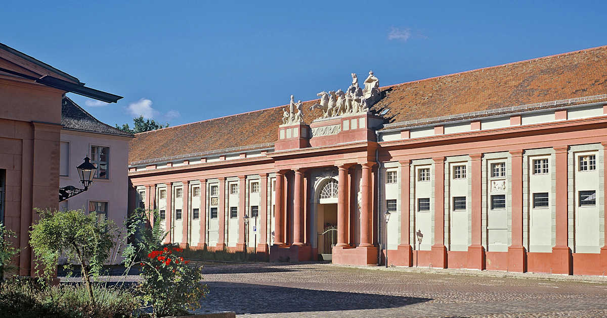 Neuer Markt, Potsdam: Infos, Preise und mehr | ADAC Maps