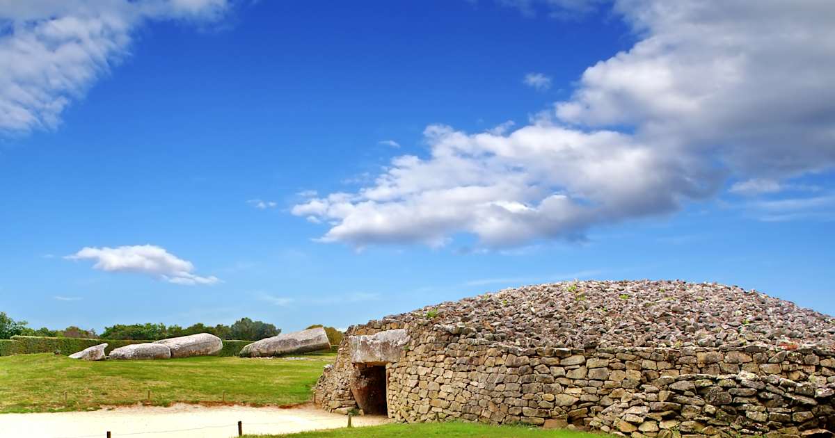 Table des Marchand, Locmariaquer: Infos, Preise und mehr | ADAC Maps