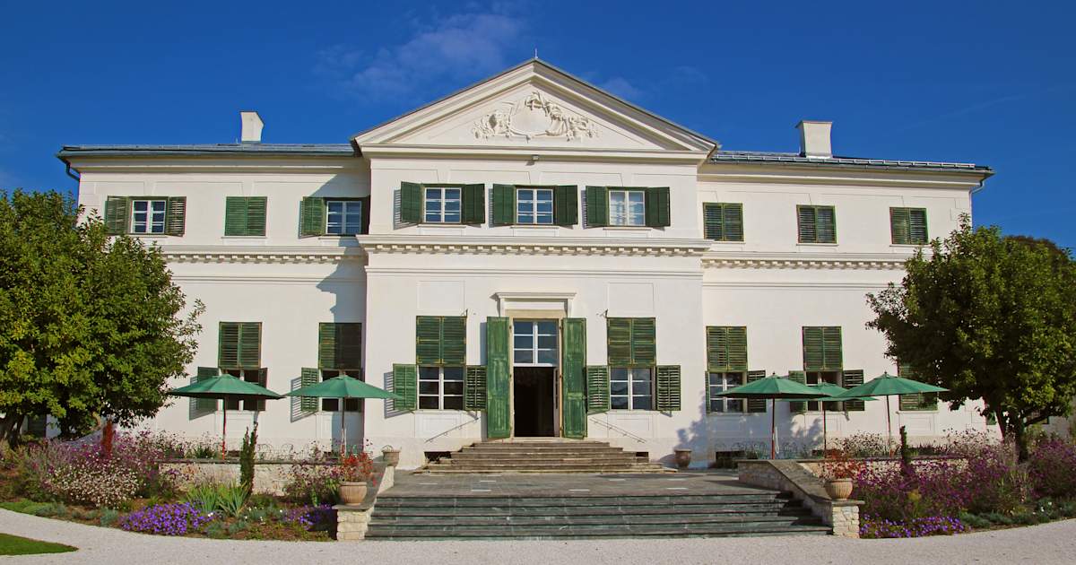 Schloss und Tierpark Rosegg, Rosegg: Infos, Preise und mehr | ADAC Maps