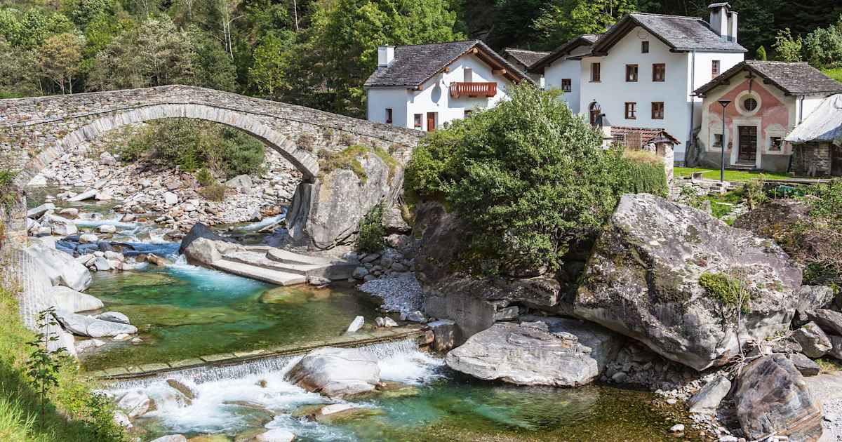 Val Calanca, San Bernardino: Infos, Preise und mehr | ADAC Maps