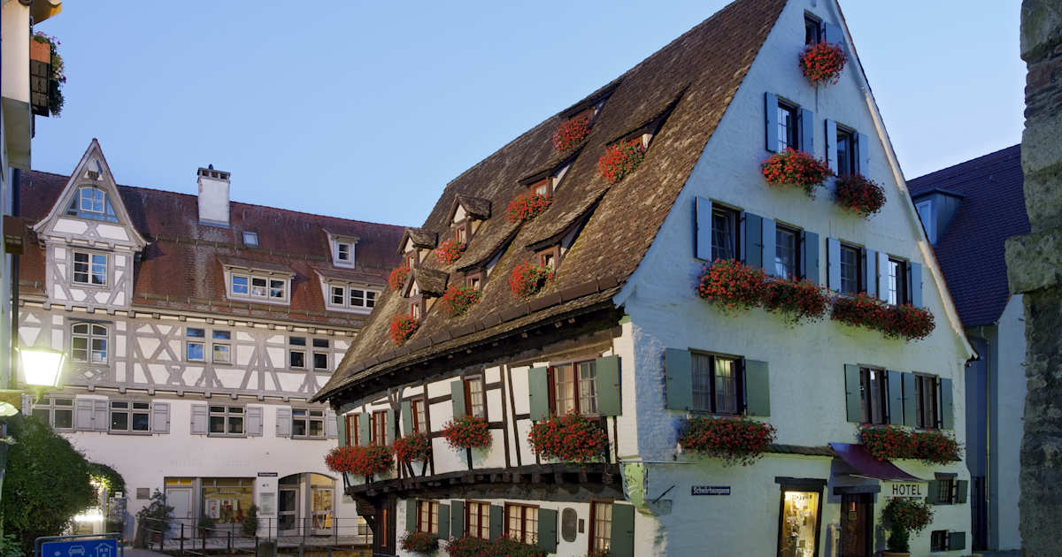Schiefes Haus, Ulm: Infos, Preise und mehr | ADAC Maps