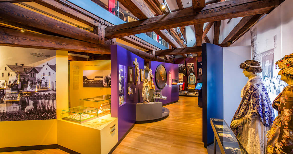 Tachauer Heimatmuseum, Weiden: Infos, Preise und mehr | ADAC Maps