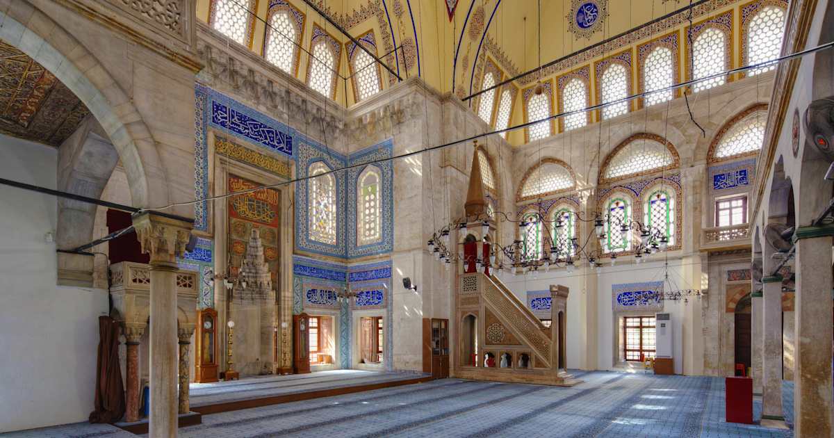 Muradiye Camii, Magnesia am Sipylos: Infos, Preise und mehr | ADAC Maps