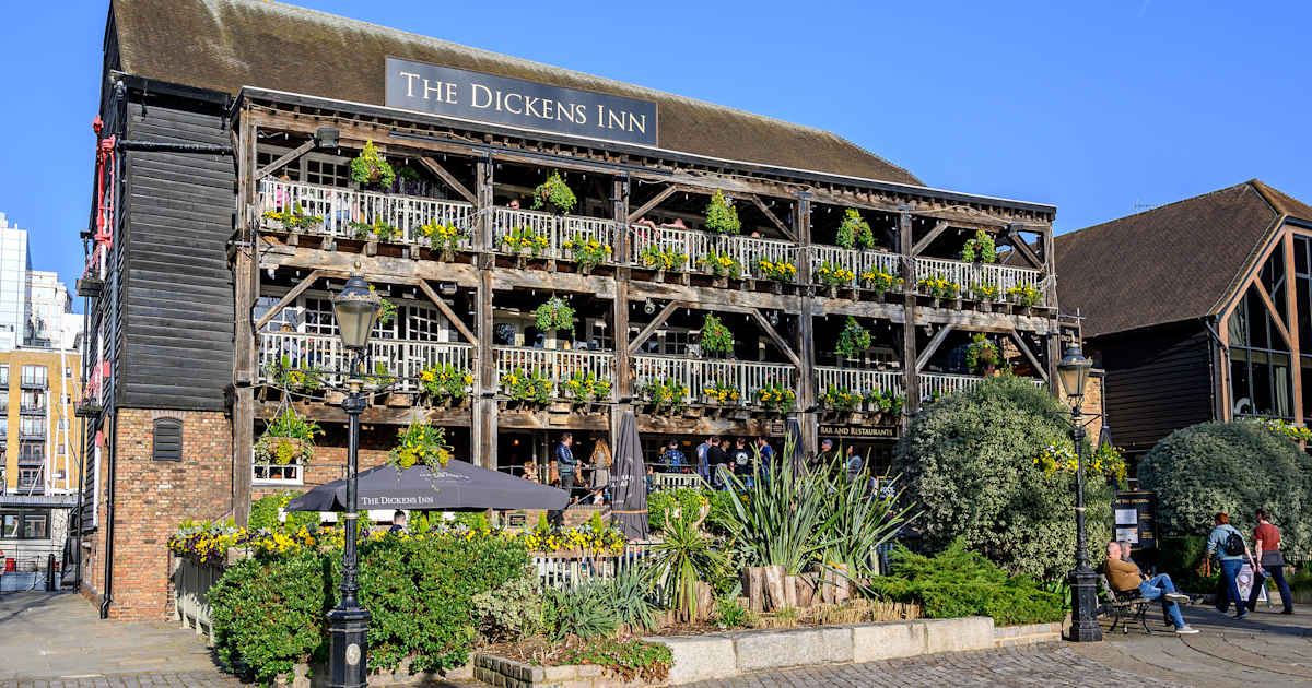 The Dickens Inn, London: Infos, Preise und mehr | ADAC Maps