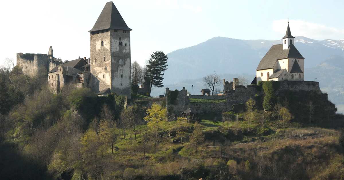 Burg Petersberg, Friesach: Infos, Preise und mehr | ADAC Maps