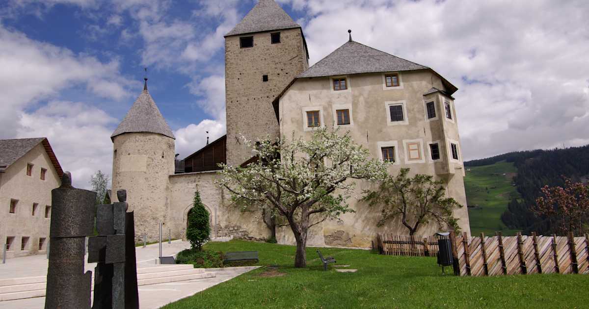 Museum Ladin Ćiastel de Tor: Infos, Preise und mehr | ADAC Maps
