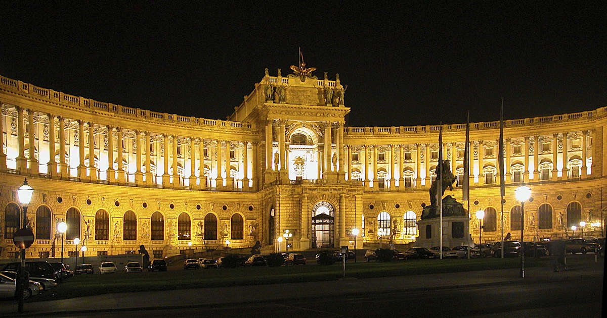 Heldenplatz, Wien: Infos, Preise und mehr | ADAC Maps
