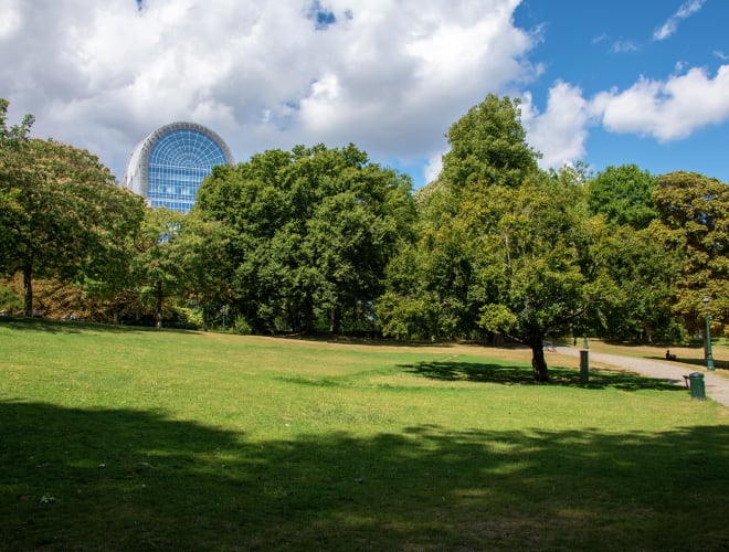 Parc Leopold, Brüssel: Infos, Preise und mehr | ADAC Maps