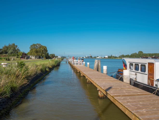 Ausflugsfahrten auf dem Nord-Ostsee Kanal, Brunsbüttel: Infos, Preise und mehr | ADAC Maps