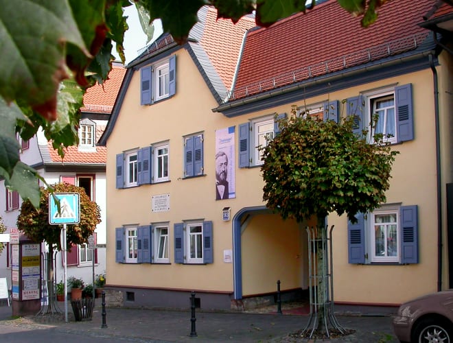 Philipp-Reis-Haus und Hugenottenmuseum, Friedrichsdorf: Infos, Preise ...