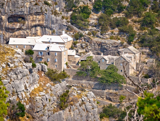 Kloster Blaca: Infos, Preise und mehr | ADAC Maps