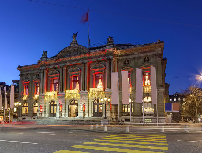 Place Neuve, Genf: Infos, Preise und mehr | ADAC Maps