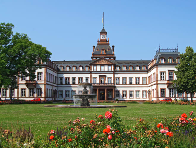 Schloss Philippsruhe, Hanau: Infos, Preise und mehr | ADAC Maps