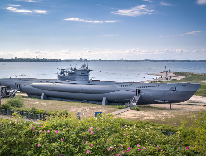 Marine-Ehrenmal Laboe, Laboe: Infos, Preise und mehr | ADAC Maps
