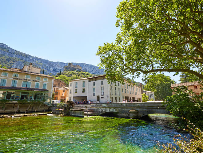 Pays des Sorgues, L’Isle-sur-la-Sorgue: Infos, Preise und mehr | ADAC Maps