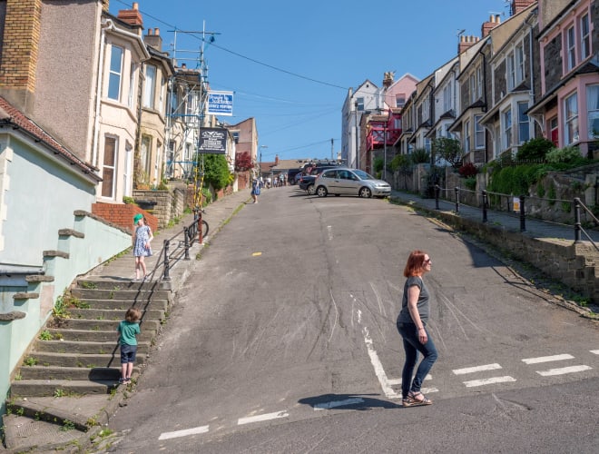 Vale Street, Bristol: Infos, Preise und mehr | ADAC Maps